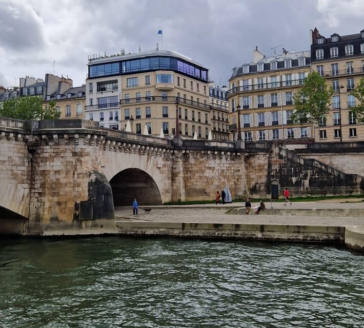 Private cruise on the Oise - The Experience in Detail: How It Feels and What You’ll Remember