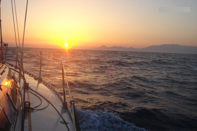 Private cruise with a sailing yacht Koursaros - Key Points