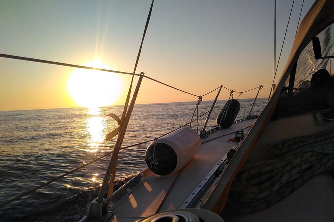 Private cruise with a sailing yacht Koursaros - FAQ