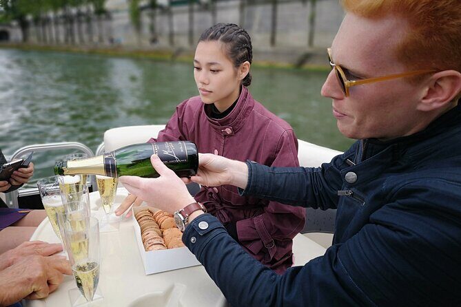 Private cruise with Paris water way - Authentic Touches and What Travelers Say
