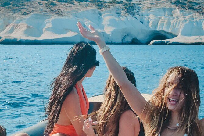 Private Cruise with Speedboat: Kleftiko- Sarakiniko- Sykia cave - Key Points