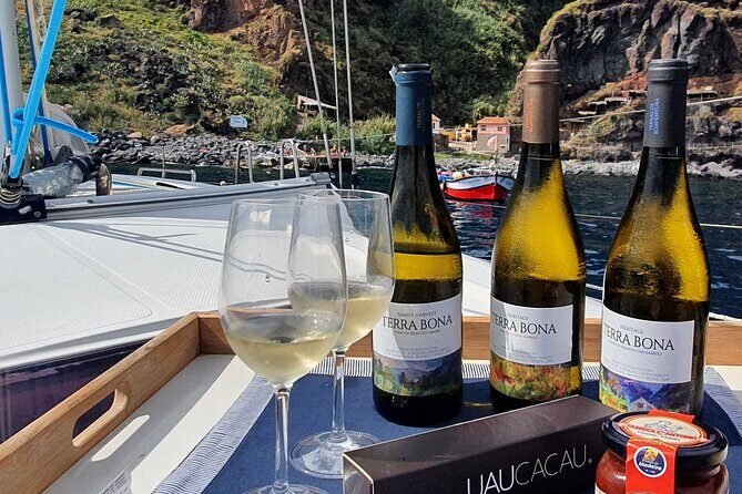 Private Cruise with Wine Tasting in Funchal Bay - A Fresh Take on Madeira: Private Cruise with Wine Tasting in Funchal Bay