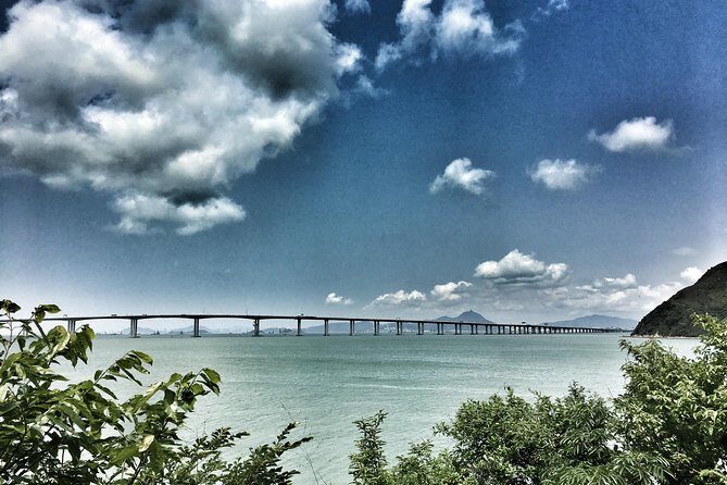 Private custom layover tour - Big Buddha and Tai O - 7 hours - Key Points