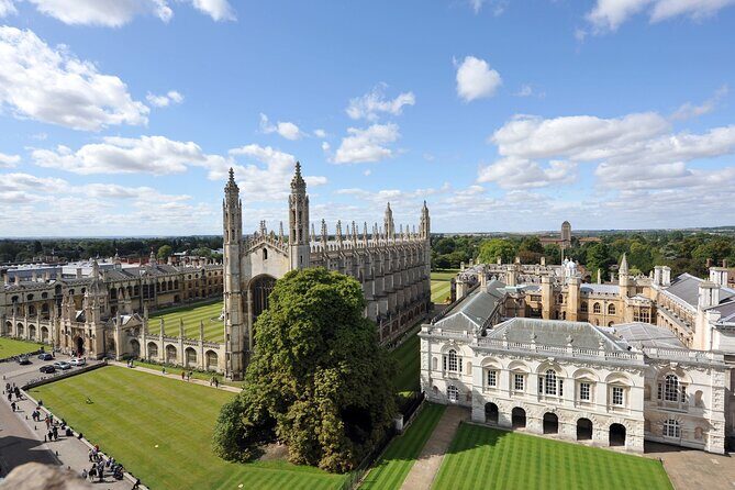 Private Custom Tour With a Local Guide In Cambridge - Walking, Weather, and Preparation