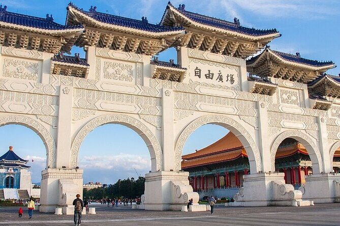 Private Custom Tour with a Local Guide in Taipei - Introduction to the Experience