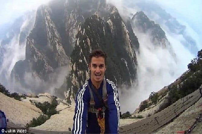 Private Customizable Day Tour of Mountain Huashan with Entrance Cable Shuttle Fee - The Experience: A Deep Dive into the Tour