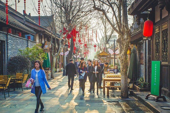 Private Customized Chengdu City Full Day Tour in Your Way - Relaxing in Local Parks and Markets