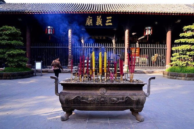 Private Customized Chengdu City Highlights Tour with Hotpot Meal - Frequently Asked Questions