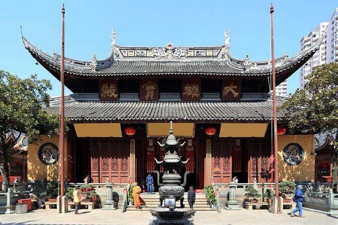 Private Customized Shanghai Highlights in One Day from Dalian by Air - Practical Considerations