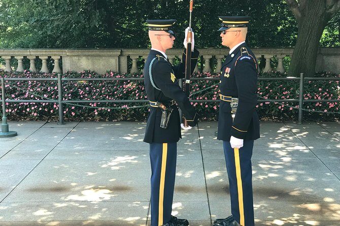Private Customized Tour of Washington DC with US Veteran - FAQ