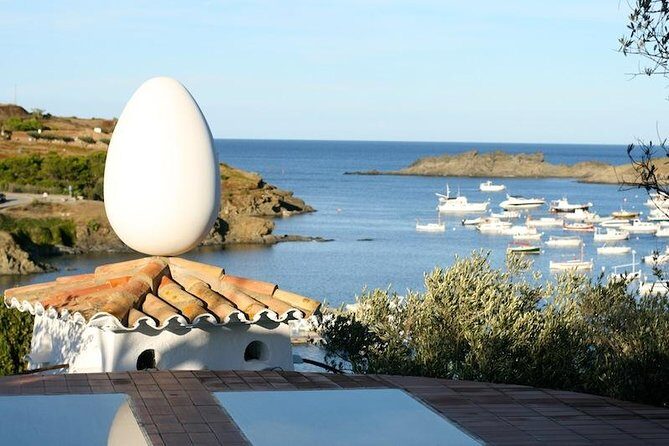 Private Dalí Museum and Tour from Barcelona - Exploring the Itinerary
