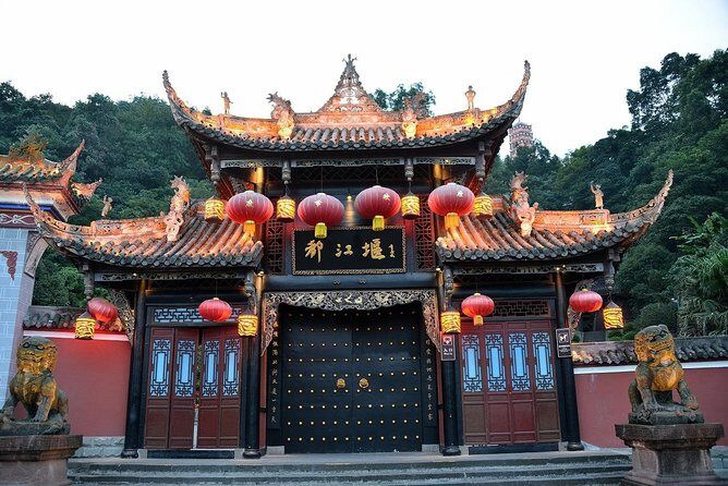Private Day Tour: Chengdu Wuhou Temple, Jili and Dujiangyan Irrigation System - FAQ