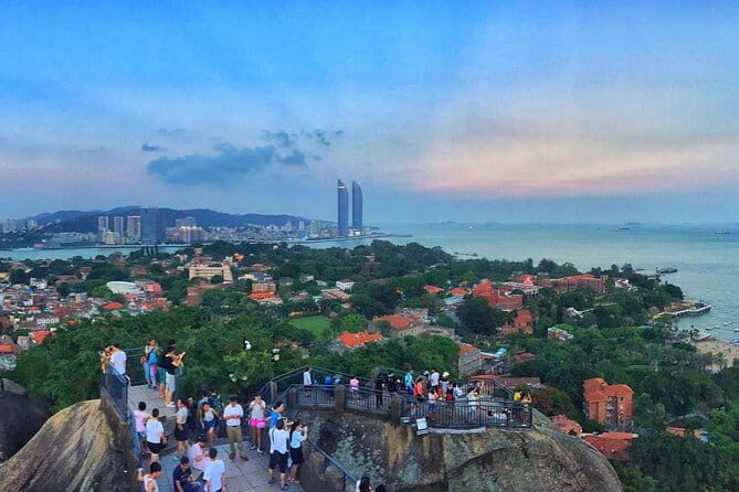 Private Day Tour: Highlights Sightseeing in Xiamen - Key Points