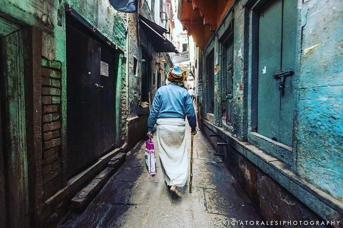 Private Day Tour in Varanasi - Evening Ganga Aarti: A Spectacle