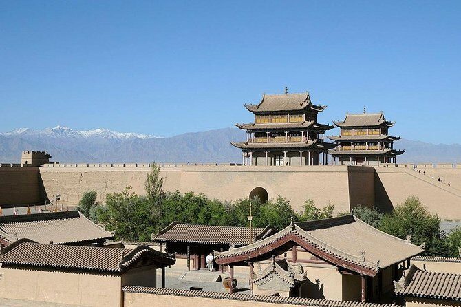 Private Day Tour: Jiayuguan Pass, Overhanging Great Wall, Wei and Jin Tomb - Key Points