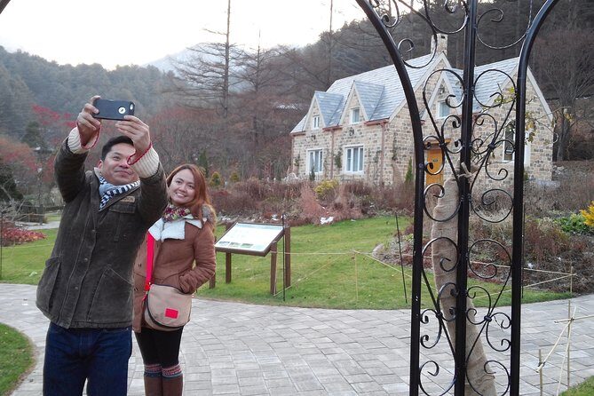 Private day tour Korea(Seoul) with Professional Photographer - Exploring the Seoul Architectural and Cultural Highlights