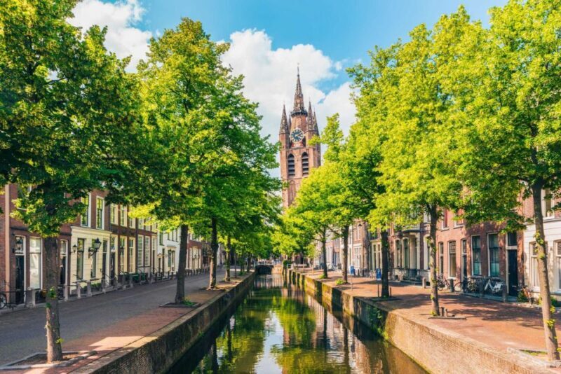 Private Day Tour of Amsterdam's Old Town Highlights by Car - Thorough Breakdown of the Itinerary