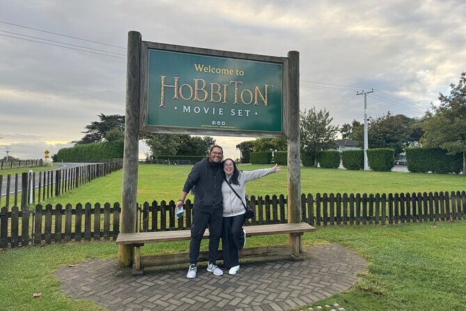 Private Day Tour of Hobbiton Movie Set, Rotorua Mud Pool & More - An Honest Look at the Private Day Tour of Hobbiton and Rotorua
