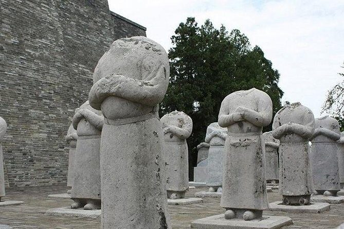 Private Day Tour: Qianling Mausoleum and Famen Temple - Key Points