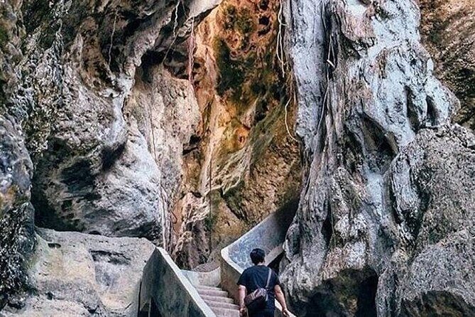 Private Day Tour Rangko Cave -Batu Cermin Cave - FAQ