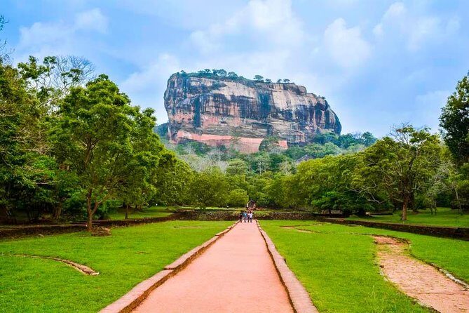 Private day Tour Sigiriya & Dambulla Cave Temple with Entrance Fee & Lunch - Final Thoughts: Who Will Love This Tour?