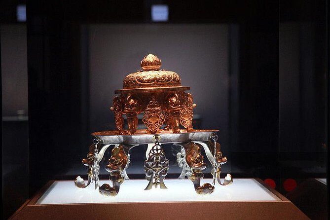 Private Day Tour to FaMen Temple and Vegetarian food Experience - Visiting Famen Temple: An In-Depth Look