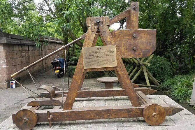 Private Day Tour to Fishing City and Laitan Old Town in Chongqing - Key Points