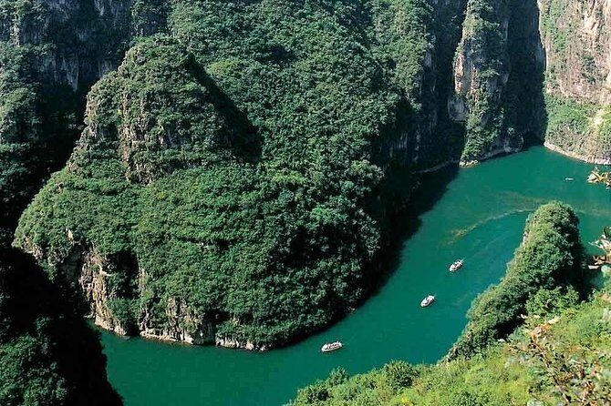 Private Day Tour to Longqing Gorge with Boat Ride and Cable Car from Beijing - Key Points