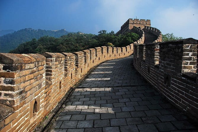 Private Day Tour to Mutianyu Great Wall & 798 Art Zone with Local Food Lunch - What Makes This Tour Stand Out