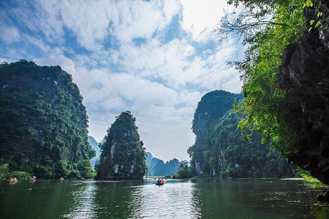 Private Day Tour to Ninh Binh, Mua Cave, Tam Coc & Bich Dong - The Full Experience: In-Depth Look at the Tour