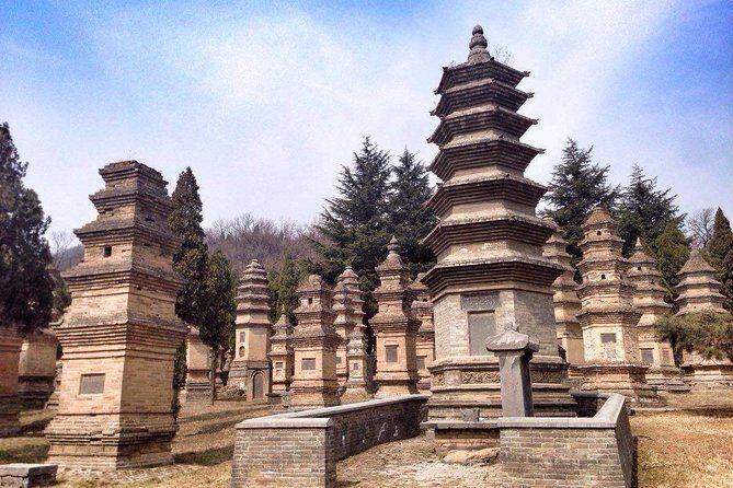 Private Day Tour to Shaolin Temple with Kungfu Show from Guangzhou by Air - Exploring the Shaolin Temple: A Closer Look