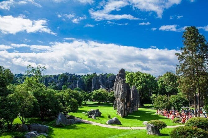 Private Day Tour to Stone Forest, Dianchi Lake and West Hill from Kunming - Exploring the Highlights of the Day