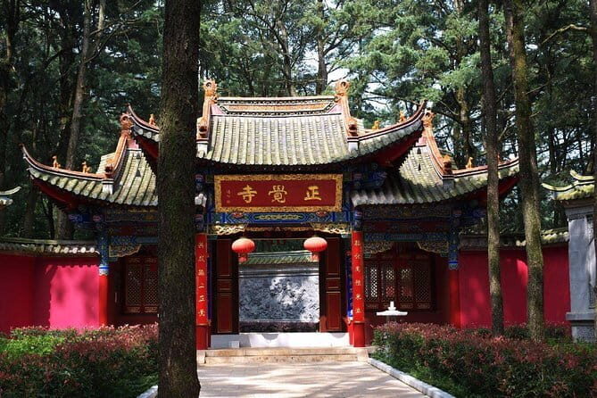 Private Day Tour to Stone Forest, Dianchi Lake and West Hill from Kunming - Who Will Love This Tour?