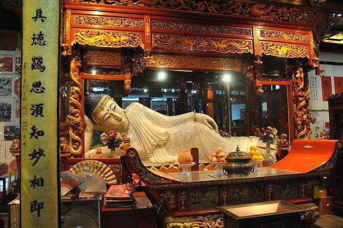 Private Day Tour to Zhujiajiao Water Town and Shanghai City Highlights - What You’ll Experience: A Detailed Breakdown of the Itinerary