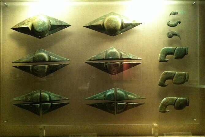 Private Day Tour: Visit Giant Pandas and Discover Shu Culture in Chengdu - Reviews Understanding