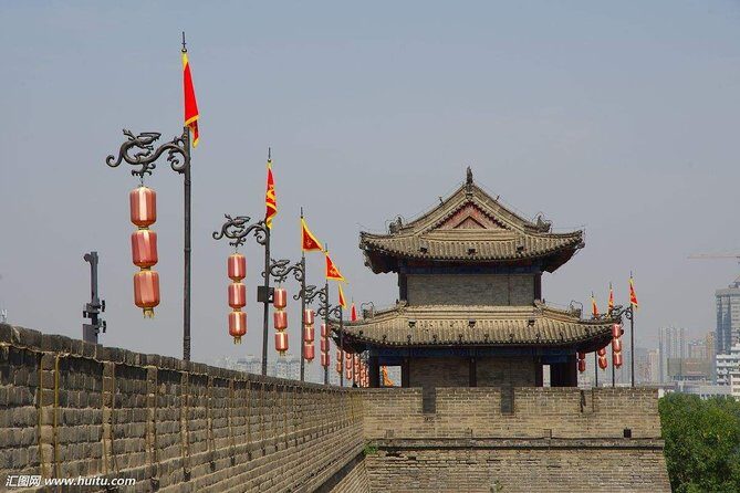 Private Day Tour Xi'an Terracotta Warriors and City Wall - Lunch: A Taste of Local Flavors