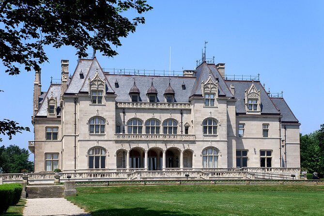 Private Day Trip From Boston to the Newport Mansions - Discovering Newport: An Elegant Escape from Boston