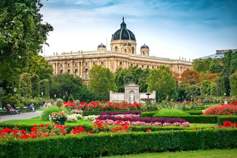 Private Day Trip from Bratislava to Vienna - Key Points