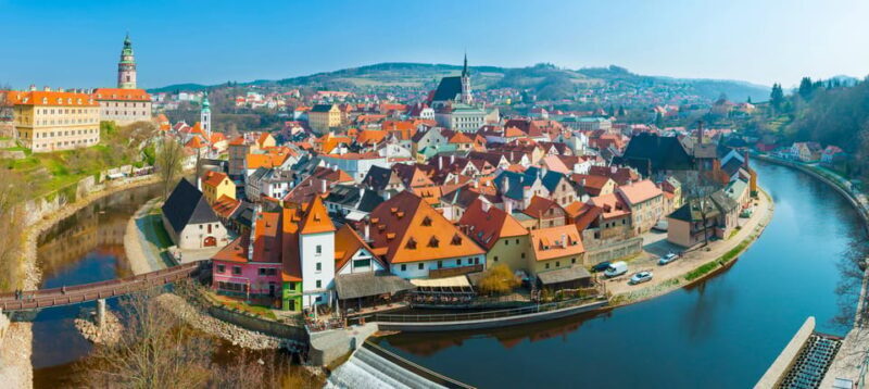 Private day trip from Linz to Cesky Krumlov and back - Authentic Experiences and Traveler Feedback