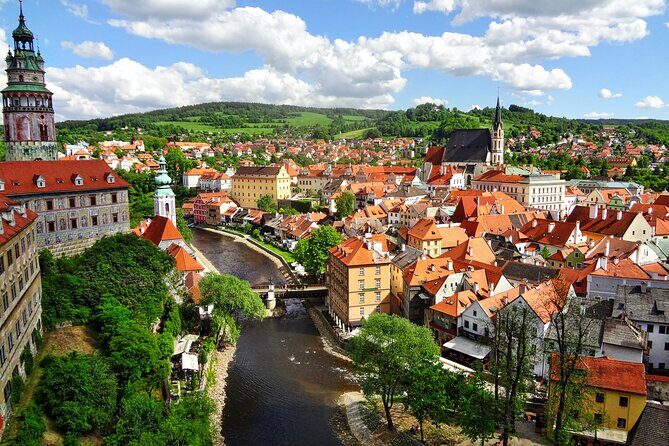 Private day trip from Linz to Cesky Krumlov and back - Discovering Cesky Krumlov: A Unique Day Trip from Linz