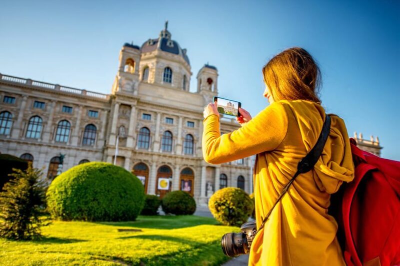 Private day trip from Prague to Vienna and back, in English. - FAQ