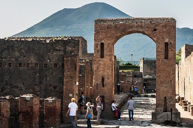 Private Day trip from Rome to Pompeii with official guide inside Ruins - Who Is This Tour For?