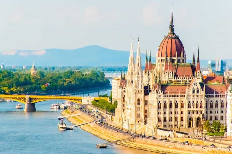 Private day trip from Vienna to Budapest and back in english - An In-Depth Look at a Private Vienna to Budapest Day Trip