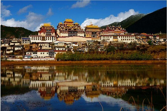 Private Day Trip of Shangri-La with Tibetan family visit - Key Points