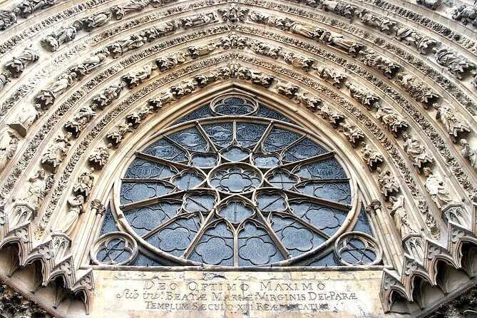 Private day trip: Paris to Reims & back, English speaking driver - Exploring Reims Main Square
