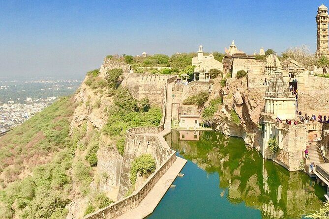Private Day Trip to Chittorgarh Fort from Udaipur - Key Points