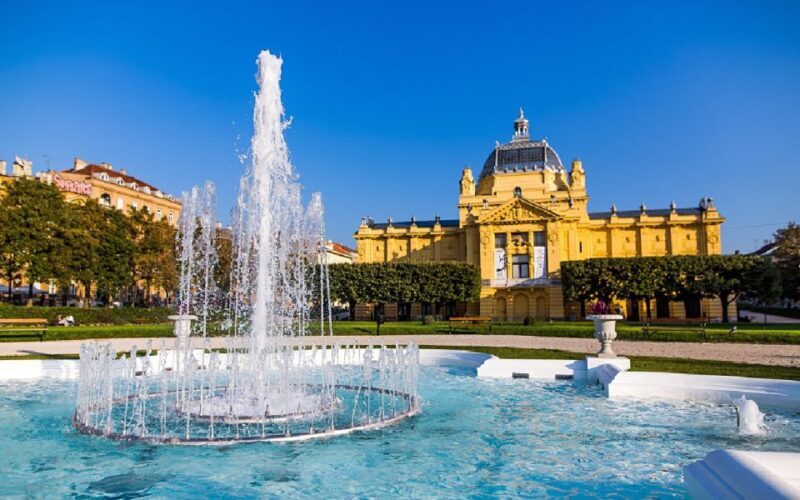 Private Day Trip to Croatian capital Zagreb inc. local guide - Exploring Zagreb on a Private Day Trip from Vienna