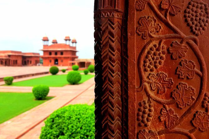 Private: Day Trip To Fatehpur Sikri (All Inclusive) - Detailed Breakdown of the Itinerary
