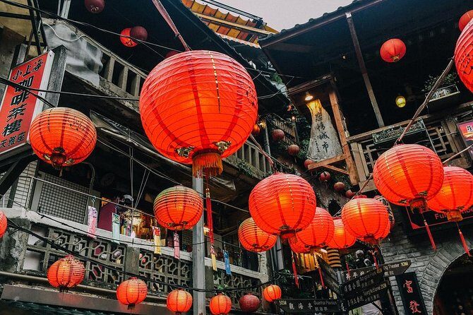 Private Day Trip to Jiufen, Shifen and Yehliu Park - An In-Depth Look at the Itinerary and Experience