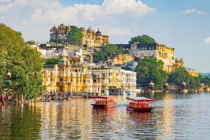 Private Day Trip to Kumbhalgarh Fort and Ranakpur from Udaipur - Exploring a Private Day Trip to Kumbhalgarh Fort and Ranakpur from Udaipur